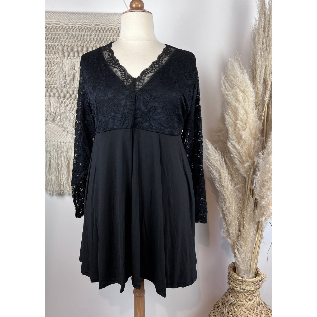 Tunique Robe Dentelle Noire Grande Taille Piment Rouge | PASSION BOHEME